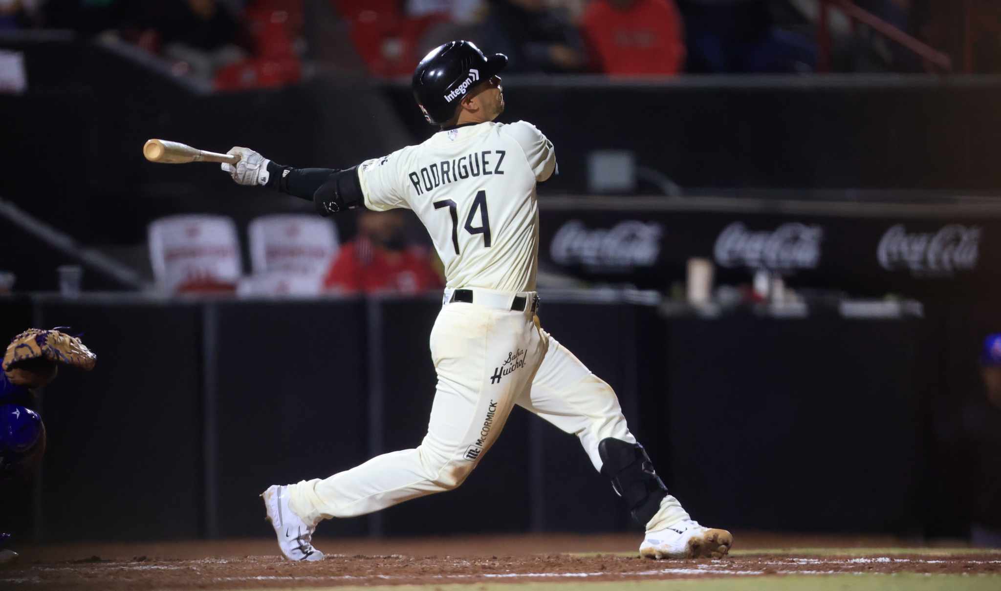 Isaac Rodríguez llega a 240 RBI’s en Toros | Síntesis TV